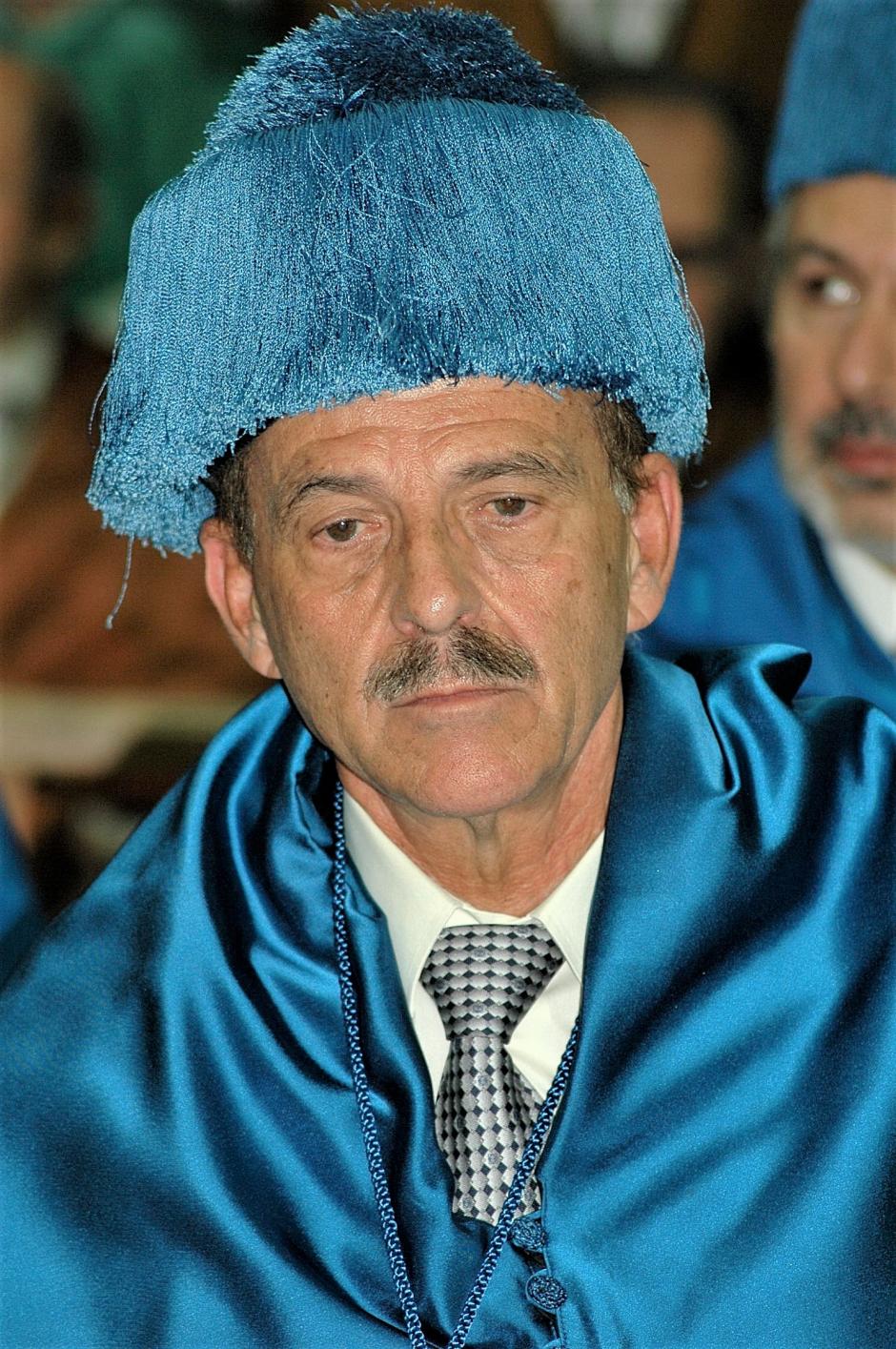 La ULE lamenta la muerte de su Doctor Honoris Causa Salvador Rivas ...