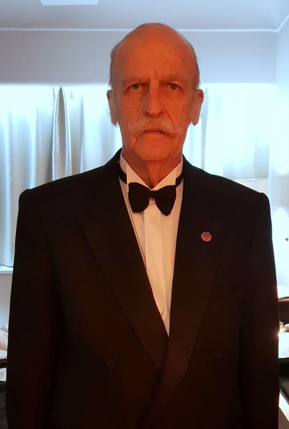 El profesor Fernando de Arvizu ingresa en la Real Academia de ...