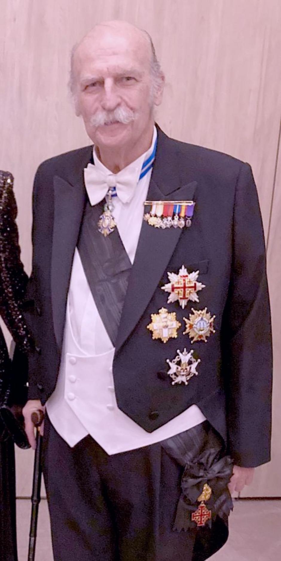 El profesor Fernando de Arvizu cumple 50 años de dedicación ...