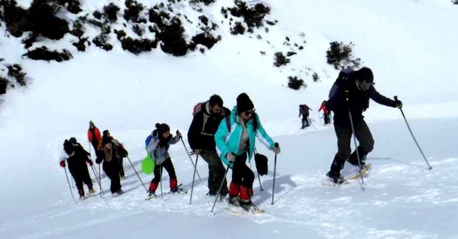 El área de Deportes de la ULE organiza una ruta de raquetas de nieve en ... El área de Deportes de la ULE organiza una ruta de raquetas de nieve en ...