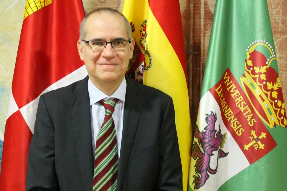 Roberto Fernández Fernández, nuevo director del Departamento de Derecho ...